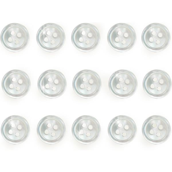 ●【サイズ】直径約10mm　【数量】15個　【一粒の厚み】約1.5mm　【一粒の重さ】約0.3g●【ボタンの形】四つ穴ボタン　【材質】貝製●【カラー】ホワイト　【模様について】表面に、虹色に淡く光る高瀬貝を使用しています。裏面は高瀬貝特有の...