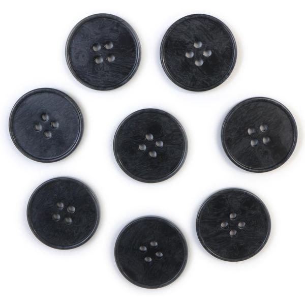 ●【サイズ】直径約30mm　【数量】8個　【1粒の重さ】約3.1g●【ボタンの形】四つ穴ボタン 【材質】樹脂●【カラー】ブラック&amp;ダークグレー　【模様】大理石調のマーブル模様が特徴です。衣類に合わせやすいツヤなしです。●【特徴】糸通...