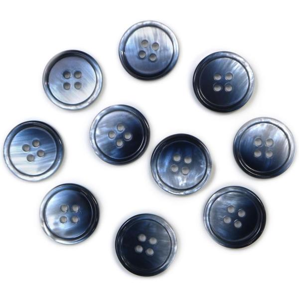 ●【サイズ】直径約20mm　【数量】10個入り●【ボタンの形】四つ穴ボタン　【材質】樹脂●【カラー】ダークネイビー●【特徴】グラデーションのかかったカラーボタンです。線状の加工が特徴です。程よいツヤ感があります。●【特徴】スーツボタン・コー...