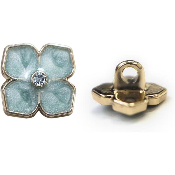 ●【対角線のサイズ】約11.5mm 【縦・横のサイズ】約9mm 【1粒の重さ】約0.8g 【数量】5個入り●【ボタンの形】花型ボタン 足つき　【材質】樹脂・合金●【表面のカラー】ライトグリーン　【裏面のカラー】ゴールド 鏡面仕上げ●【特徴】...