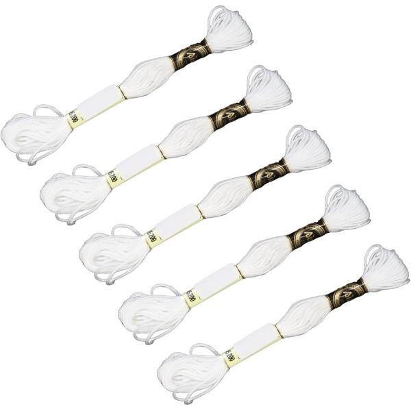 ●【長さ】約8m【太さ】1束 約8mm●【数量】5個 【材質】ポリエステル●【カラー】ホワイト●【用途】刺しゅう糸の中でも一般的な25番です。●たっぷり使える5個入りの商品です。