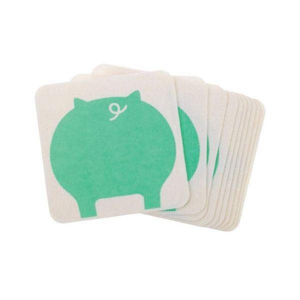 保育室のイスや、園バスのイスに使えます。裏面には吸着加工がしてあり、マットはずれません。水も通しにくくなっています。