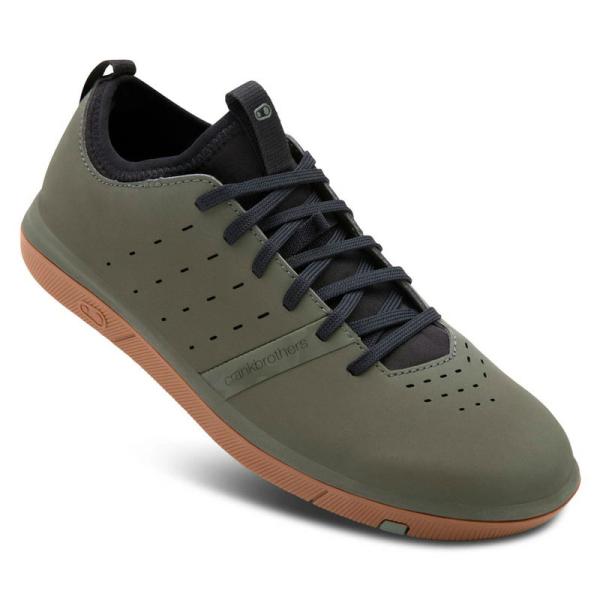 沖縄県への発送に送料無料は適用されません。購入金額に関わらず通常送料に別途加算されます。  フラットペダル用クリートは取り付けできません。 グリップ力と耐久性に優れたMC2ハイフリクションコンパウンドを採用 STAMPシューズよりタイトな溝...