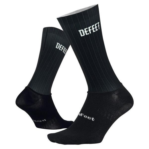 沖縄県への発送に送料無料は適用されません。購入金額に関わらず1,650円（税込）が通常送料に別途加算されます。  飛躍的な成果を最大限に引き出すエアロクルーソックスです。 リブ編みのカフは、先進のエアロダイナミック素材を採用し、通気性を高め...