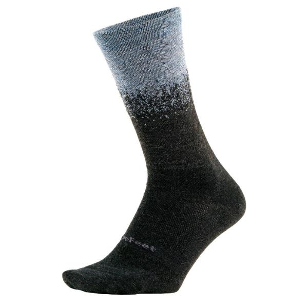 沖縄県への発送に送料無料は適用されません。購入金額に関わらず1,650円（税込）が通常送料に別途加算されます。  メリノウールの特性である高い透湿循環機能により、夏はさらっとした履き心地で涼しく、冬は暖かく感じられることによって、オールシー...