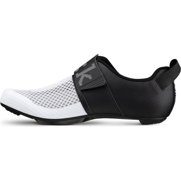 沖縄県への発送に送料無料は適用されません。購入金額に関わらず通常送料に別途加算されます。  TRANSIRO HYDRA（トランジィーロ・ハイドラ） カラー：White/Black、White/Metallic Red、White/Meta...