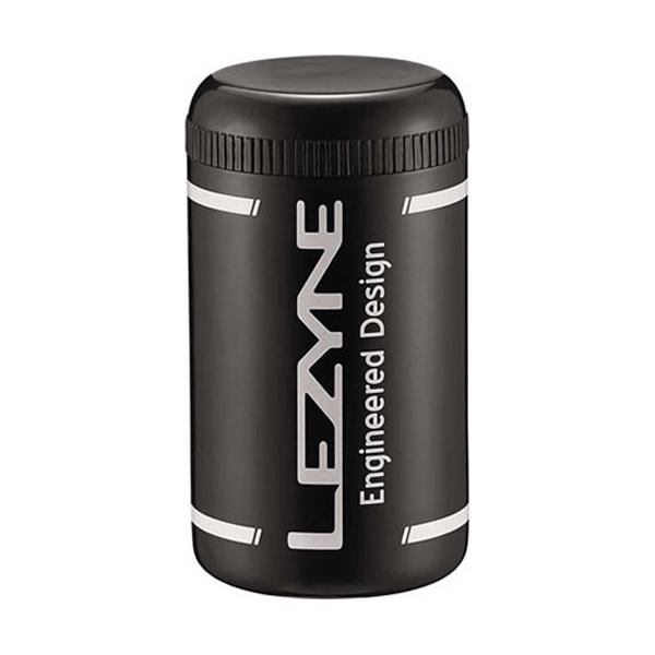 ※沖縄県への発送に送料無料は適用されません。購入金額に関わらず通常送料に別途加算されます。・ボトルケージに取り付けて持ち運べるボトル型のツールケース。  ・チューブや携帯電話などいろいろなものを持運ぶのにも便利です。  ・サイズ:73x73...