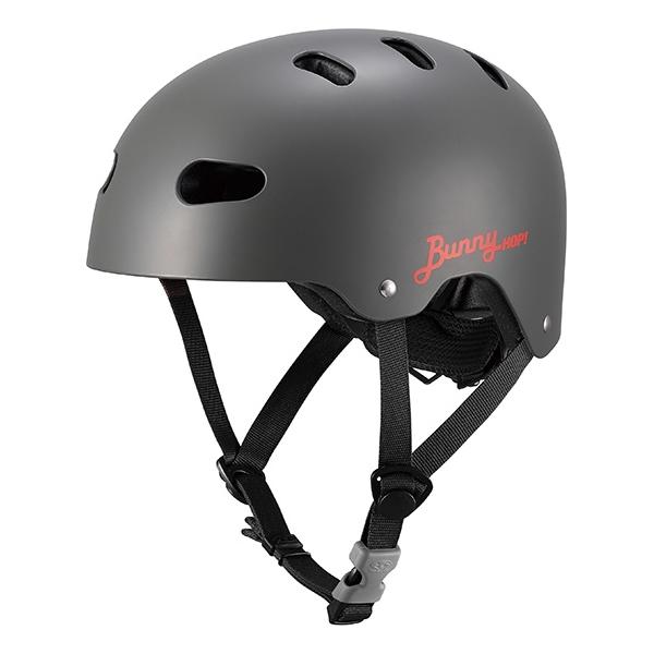 クラシックテイストがクールなストリート系ハードシェルモデル。 頑丈なのでハードなシーンにもぴったり アジャスターダイヤル 肉ばさみ防止バックルカバー 後部反射シール 洗えるインナーパッド サイズ：50-54cm未満 年齢の目安：幼稚園年中〜...