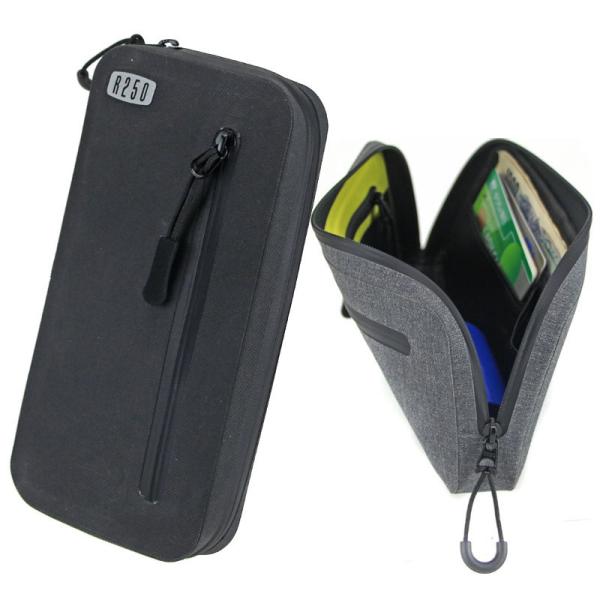 自動販売機で小銭を出す時に便利な、小銭ポケットが追加 ハードボイルドなケースに、ライド中の必需品がすべて入っちゃう。普段のお財布にもナイス！ 従来のレギュラーとスモールの中間サイズ。1万円札が折らずに入って、iPhone14ProMaxが入...