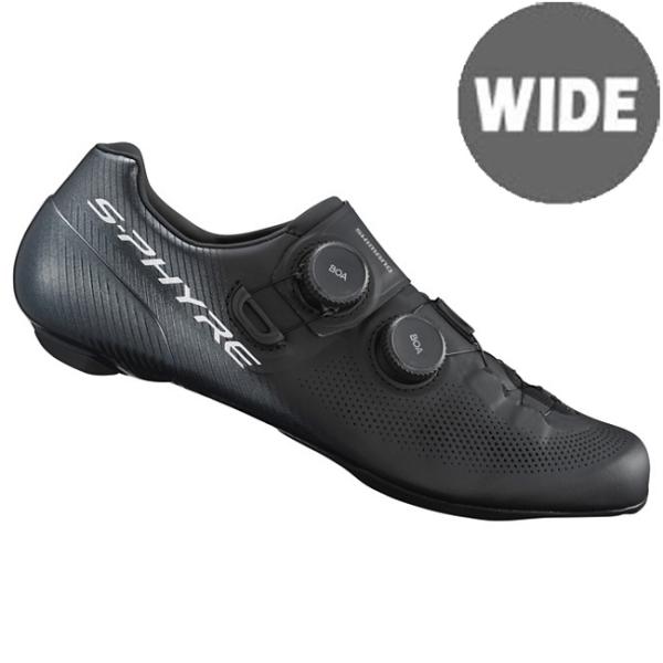 沖縄県への発送に送料無料は適用されません。購入金額に関わらず通常送料に別途加算されます。  足のねじれを防止するアンチツイストスタビライザー構造を備えた特別仕上げのヒールカップ。 360°サラウンドラップ構造のアッパー。 2つのロープロファ...