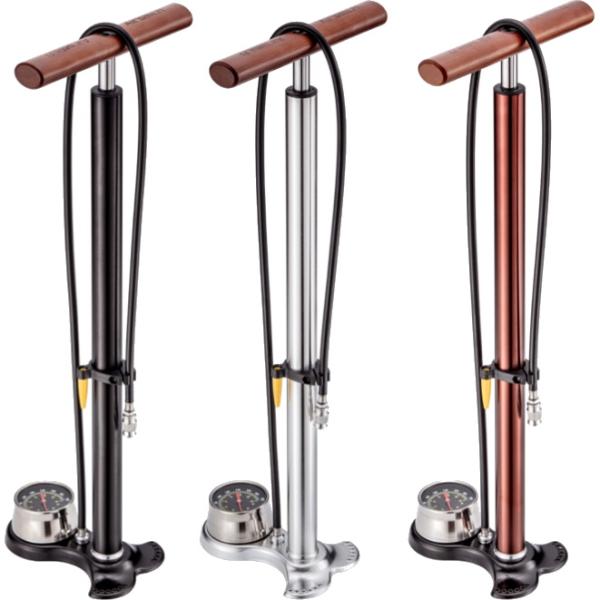 沖縄県への発送に送料無料は適用されません。購入金額に関わらず通常送料に別途加算されます。  フロアポンプの「AIR FISH」は金属パーツにウッドハンドルのクールなデザイン。 エアスミスの製品はシンプルかつ高級感があるデザインでありながら、...