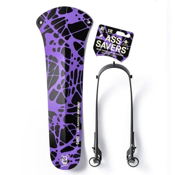 最速のクリップオン式グラベル マッドガードがさらに進化しました 膝から上までのライダーの背面全体を保護します 特許出願中の強化ウィッシュボーン技術 数秒で取り付けられ、工具は不要です フレーム保護ステッカー付属 寸法: 375 x 85 m...