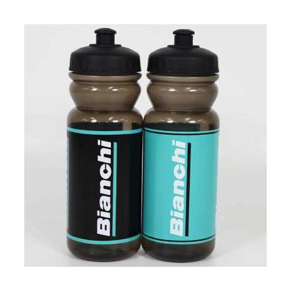 沖縄県への発送に送料無料は適用されません。購入金額に関わらず1,650円（税込）が通常送料に別途加算されます。  長らく欠品しておりましたビアンキボトルが新デザインになって登場！ 容量は650mlと少し大きめで、600mlの増量ペットボトル...