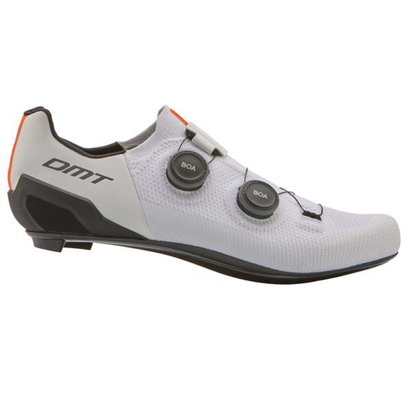 沖縄県への発送に送料無料は適用されません。購入金額に関わらず通常送料に別途加算されます。  究極のパフォーマンスを誇るハイブリッドニット ロードシューズ ハイブリッド3Dエンジニアードニットアッパー  マイクロファイバー構造のストラップベル...