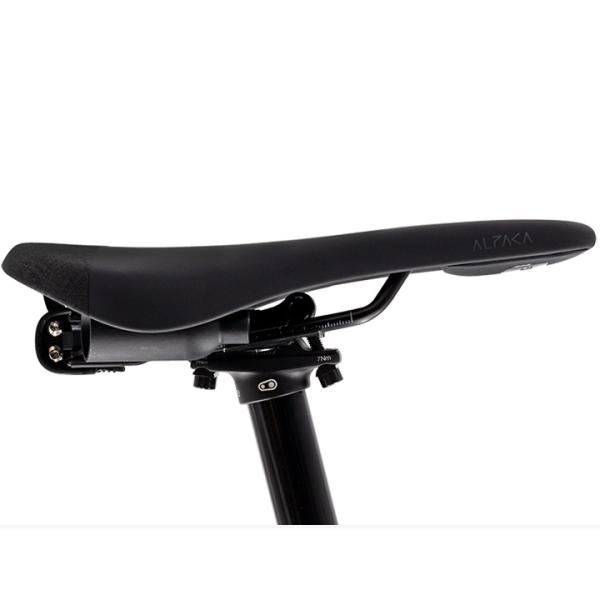 沖縄県への発送に送料無料は適用されません。購入金額に関わらず通常送料に別途加算されます。  Alpaca：ドロッパーポスト使用に適した滑らかなエッジ形状でサポートとライディングコントロール性を向上  X5：カーボン強化ナイロンシェルとS-A...