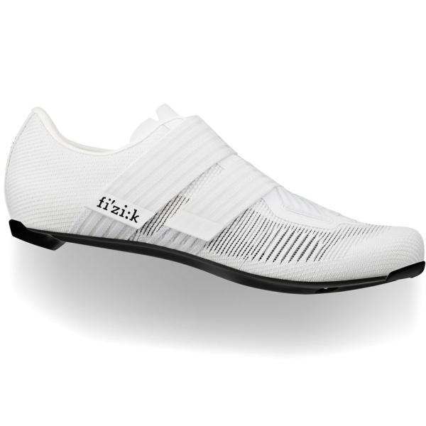 パフォーマンス・サイクリング・シューズのマーケットを見渡しても、類を見ない通気性とフィット感そしてイノベーティブなルックスを持つVENTO POWERSTRAP AEROWEAVE。 重要な構成要素が、すべてバージョンアップ：一見すると、新...