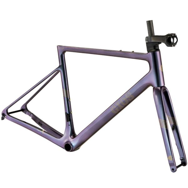 沖縄県への発送に送料無料は適用されません。購入金額に関わらず1,650円（税込）が通常送料に別途加算されます。  BREEZEは全ての道を快適に走るオールロードとして設計されています。 最大タイヤサイズは35Cまで装着可能です。  コンクリ...