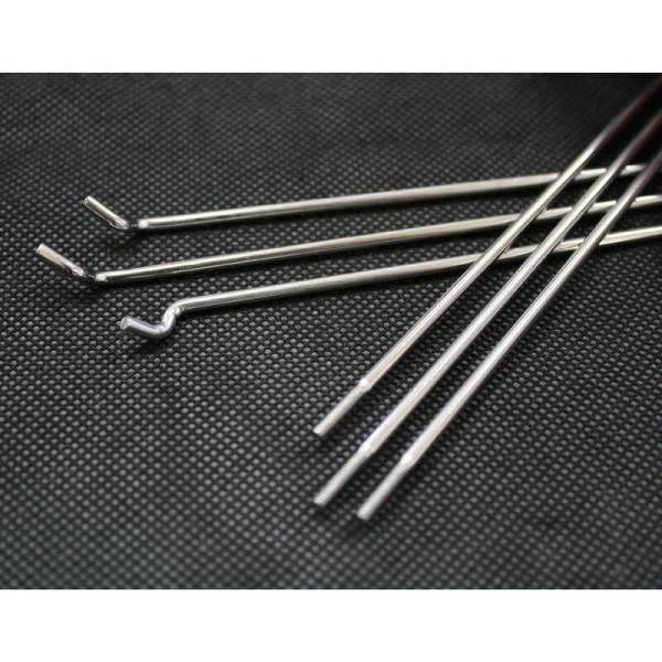 ※沖縄県への発送に送料無料は適用されません。購入金額に関わらず通常送料に別途加算されます。柔軟性をもつステンレス素材です。やわらかい乗り心地があります。 スポークと同じ数のブラス(真鍮)ニップルが付属します。 スターブライト(SUS430)...