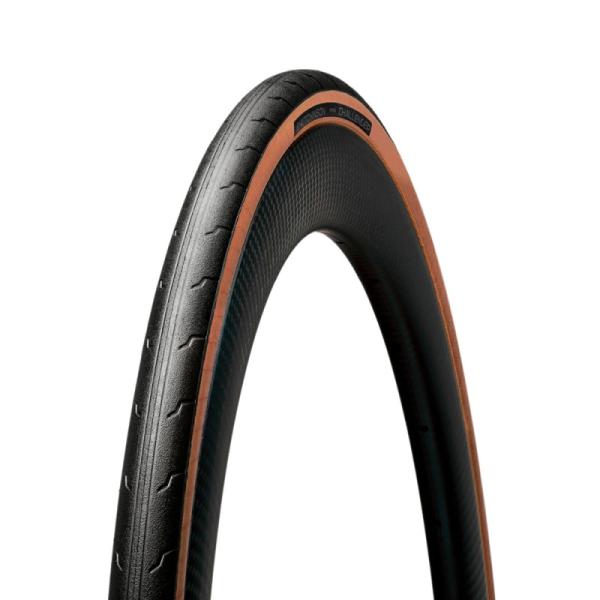 沖縄県への発送に送料無料は適用されません。購入金額に関わらず1,650円（税込）が通常送料に別途加算されます。  耐久性、快適性、安全性をベースにトレッド面をわずかに厚く、糸を高密度に織ることですぐれた耐パンク性能 トレッドの肉厚をわずかに...