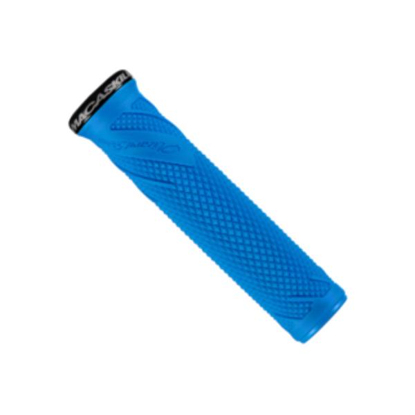 沖縄県への発送に送料無料は適用されません。購入金額に関わらず通常送料に別途加算されます。  ダニー・マカスキルのシグネチャー シングルロックオングリップ。 サイズ：29-30mm（外径）、137mm(長さ)  重量：88g/ペア  商品のカ...