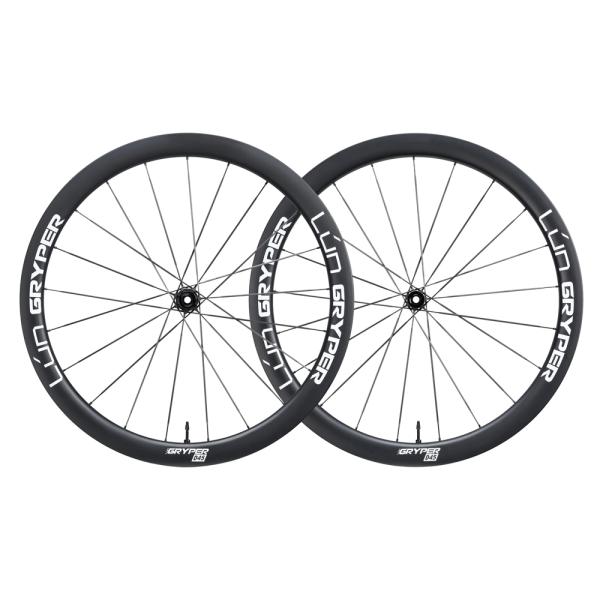 沖縄県への発送に送料無料は適用されません。購入金額に関わらず1,650円（税込）が通常送料に別途加算されます。