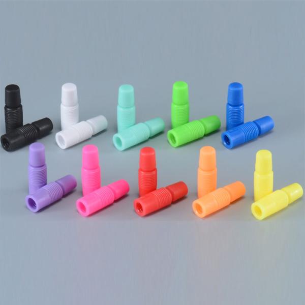 ※沖縄県への発送に送料無料は適用されません。購入金額に関わらず通常送料に別途加算されます。カラフルなバルブキャップ、そしていざという時は米式アダプターに大変身します。 フランス式バルブ及び英式バルブに対応します。  米式アダプターとしての変...