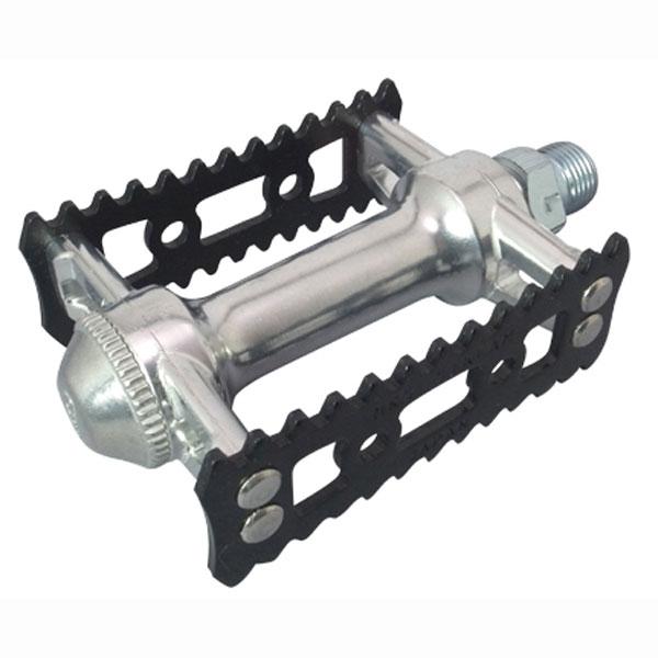 ※沖縄県への発送に送料無料は適用されません。購入金額に関わらず通常送料に別途加算されます。・ミカシマペダル定番のシルバンシリーズ。 ・左右セット 素材 アルミボディ＆プレート  軸サイズ 9/16インチ  重量 343ｇ(※カタログ値)  ...