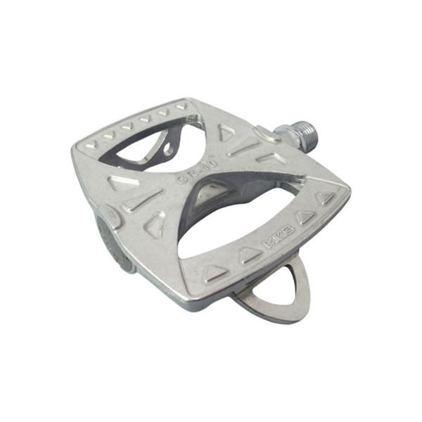 ※沖縄県への発送に送料無料は適用されません。購入金額に関わらず通常送料に別途加算されます。■広踏面プラットフォームペダル。  ■人気定番製品GR-9の後継モデルとして、さらに踏み面が広く乗りやすくなっているのが特徴です。  ■トゥクリップを...