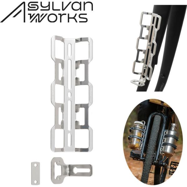 ペダルの三ヶ島発の新・アウトドアブランド「SYLVAN WORKS シルバンワークス」 SYLVAN CARGO CAGEは、主にボトルやドライサックなど円筒形の荷物を自転車で持ち運ぶために設計。 フレームやフロントフォークの2及び3ボルト...