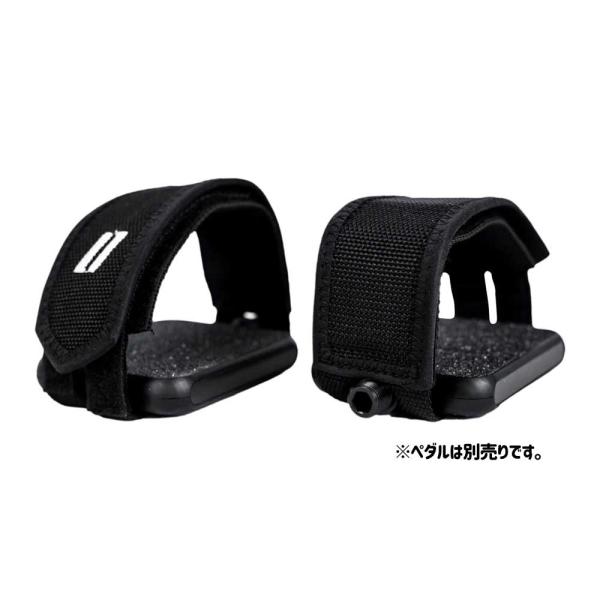 MOTOペダル専用トーストラップ MOTO PEDALS X SCHINDELHAUER STRAPSは、信号待ちでも、車の間をスラロームするときでも、信じられないほど安定したダイレクトなライディング感覚を提供し、横滑りの際にも、足があるべ...