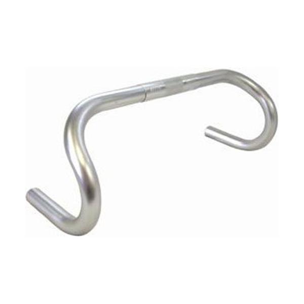 ※沖縄県への発送に送料無料は適用されません。購入金額に関わらず通常送料に別途加算されます。■カラー：シルバー(アルマイト)■クランプ径：26.0mm■ハンドル幅(芯-芯)：380、390、400、410、420mm