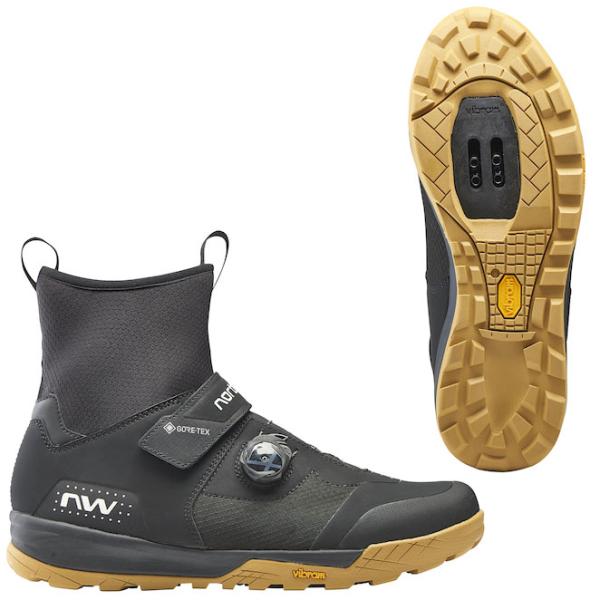 人気のROCKITで使用されるビブラムWolftraxクリップレスソールを使用したウインターシューズ ゴアテックス素材は、厚手の起毛加工のGORETEXコアラで氷点下10度近くまで対応する最高の保温性を有するオールマウンテンのウインターシュ...