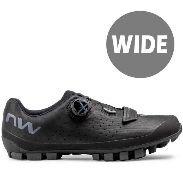 HAMMER PLUSのワイドタイプ、カラーはブラック/ダークグレーのみ  商品のカラーはディスプレイの種類等により、実物と異なって見える場合がございます。 掲載商品の仕様、ロゴ等のデザインは改良のため、変更される場合がございます。 また、...