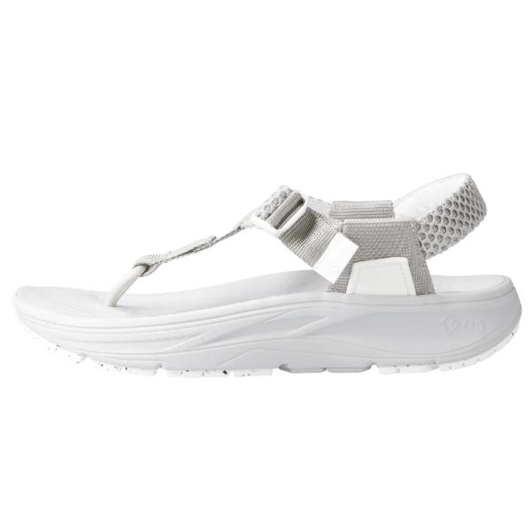 沖縄県への発送に送料無料は適用されません。購入金額に関わらず1,650円（税込）が通常送料に別途加算されます。  フリップフロップタイプのmguu(ムグー)は甲部分を極限まで減らすことにより、まるで裸足で歩いているような感覚のモデル。 ri...