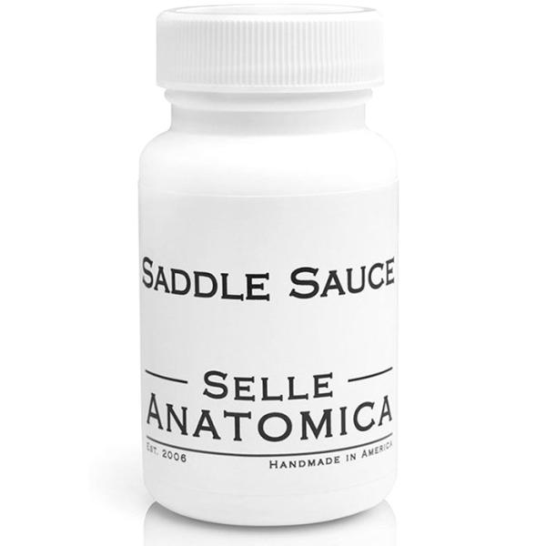 ※沖縄県への発送に送料無料は適用されません。購入金額に関わらず通常送料に別途加算されます。TITANICO TruLeather、WaterShedのどちらにも使用できます。少量をスポンジや布に染み込ませ、軽く拭けだけの簡単メンテナンスです...