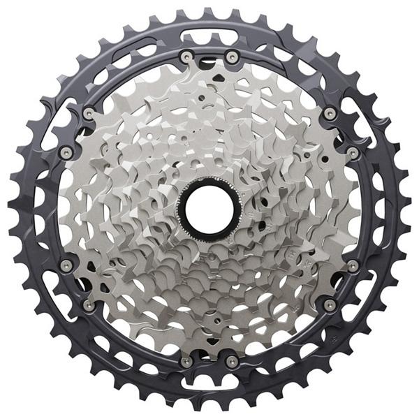 沖縄県への発送に送料無料は適用されません。購入金額に関わらず1,650円（税込）が通常送料に別途加算されます。  フリーハブの互換性：CS-M8200はMICRO SPLINE規格に対応。9-45TもMICRO SPLINE規格に対応し、専...