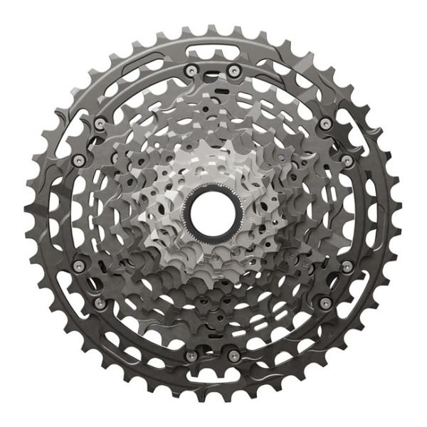 沖縄県への発送に送料無料は適用されません。購入金額に関わらず1,650円（税込）が通常送料に別途加算されます。  10-51T 510％のレンジ：XTRカセットスプロケットの全オプションに対して、ワイドなギアレンジと幅広いフレームタイプに対...