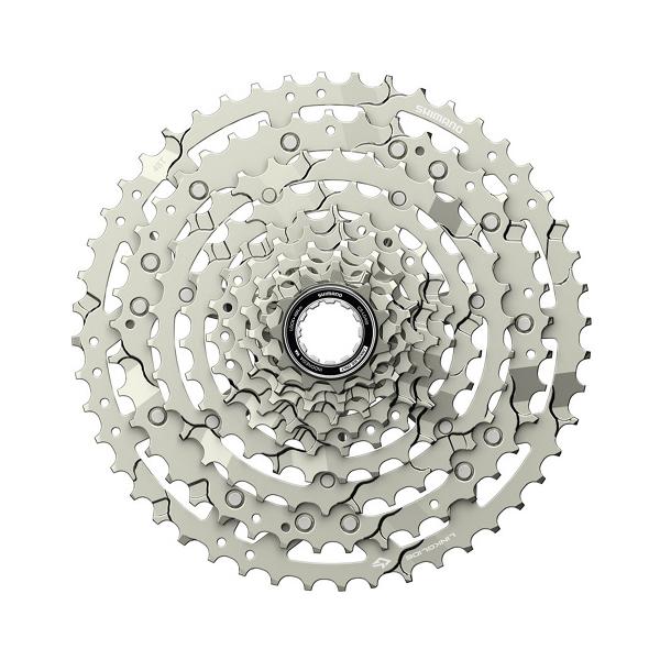 沖縄県への発送に送料無料は適用されません。購入金額に関わらず1,650円（税込）が通常送料に別途加算されます。  商品のカラーはディスプレイの種類等により、実物と異なって見える場合がございます。 掲載商品の仕様、ロゴ等のデザインは改良のため...