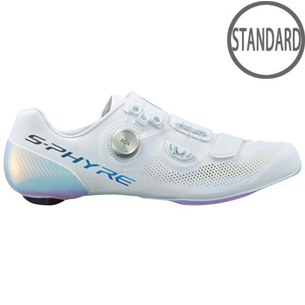 沖縄県への発送に送料無料は適用されません。購入金額に関わらず1,650円（税込）が通常送料に別途加算されます。  さらなる競争力を求めるパワフルなスプリンターのために作られた、S-PHYREレーシングシューズ。 高級感のあるBOA Li2メ...