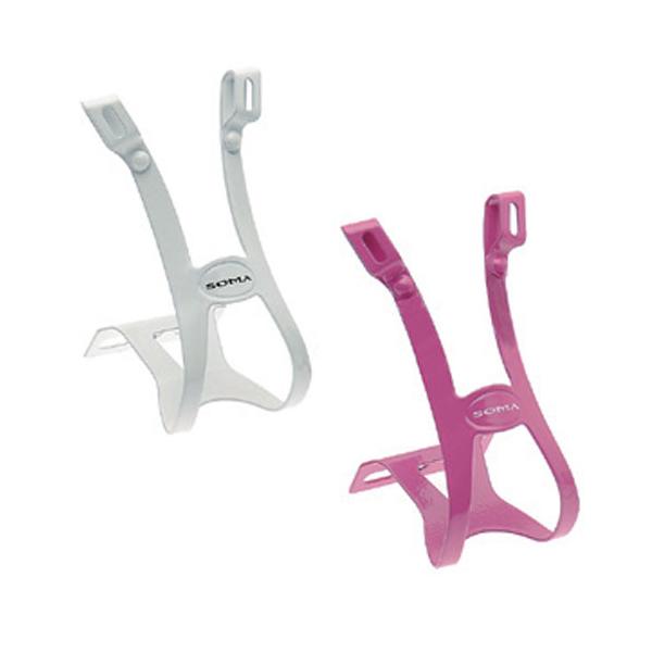 ※沖縄県への発送に送料無料は適用されません。購入金額に関わらず通常送料に別途加算されます。・1枚のスチールプレートから作成されたダブルバンドデザインで足をしっかりホールドします。 ・素材:スチール  ・サイズ:S/M、L/XL  ※商品のカ...