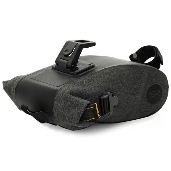 沖縄県への発送に送料無料は適用されません。購入金額に関わらず通常送料に別途加算されます。  傷、防水性に優れた、耐久性のある素材を使用しています。 大型のサドルバッグは、長時間のツアーにも柔軟に対応できる収納スペースを提供します。簡単にアク...