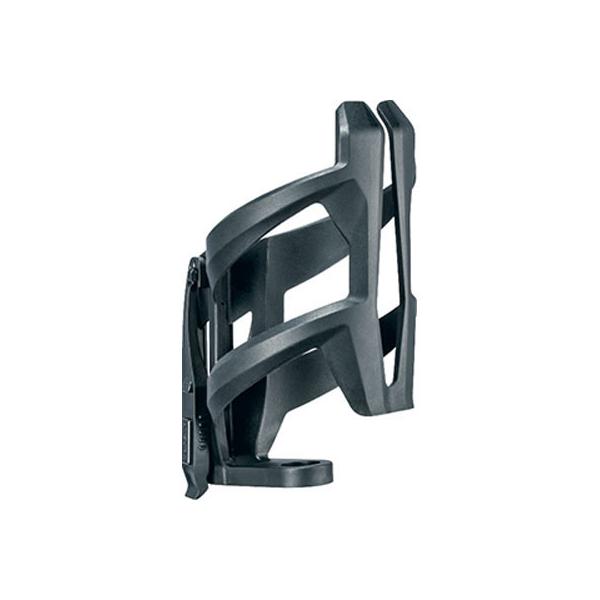 ※沖縄県への発送に送料無料は適用されません。購入金額に関わらず通常送料に別途加算されます。“フォワード リリース デザイン” を採用したカーボン ボトルケージです。 トピーク “バックアップ シリーズ” 等を使用してサドル後部に取り付けた際...