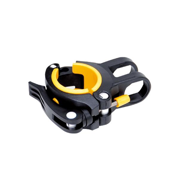 沖縄県への発送に送料無料は適用されません。購入金額に関わらず通常送料に別途加算されます。  ディフェンダー M2用 商品のカラー・サイズについて 商品のカラーはディスプレイの種類等により、実物と異なって見える場合がございます。  掲載商品の...