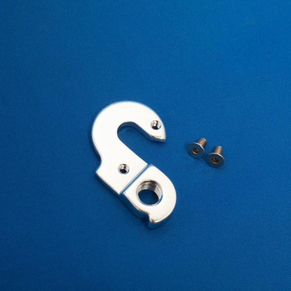 沖縄県への発送に送料無料は適用されません。購入金額に関わらず1,650円（税込）が通常送料に別途加算されます。