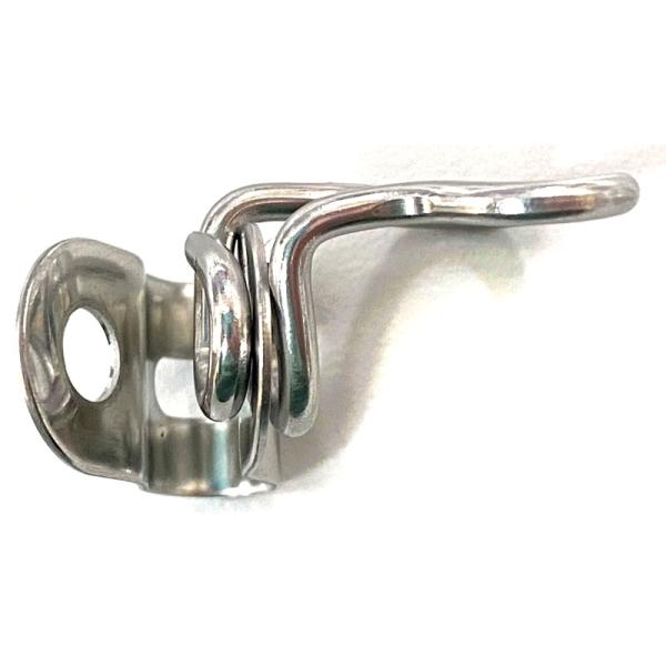 ViVAで長年に渡って販売を続けている人気の『バックループ』がリニューアル。2020/05 クラシックな大型サドルバッグをサドルレールにぶら下げるための、アダプター オーストリッチのSP-731などに対応しています。 より強度を高めた形状に...