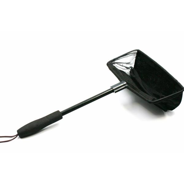 魚を”網ごと掴める”ので、活きエサが弱らない！！泳がせ用の活きアジ、イワシすくいに最適です。魚を直接触ってしまうと、人間の体温で弱ってしまいます。水にぬれたフェルトのような柔らかい素地を間に挟むことで、活きエサの元気を維持！！活きのいい泳が...