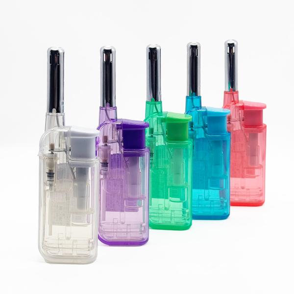 日常からアウトドアまで多目的に活躍するライター。キャンプ・BBQ・登山・グランピング・アウトドアガス残量が見てすぐ分かる透明タンク♪《CR対応》誤着火を防ぐため、重めの着火ボタン（ハードプッシュ式）を採用。【商品仕様】・長さ：12cm・幅：...