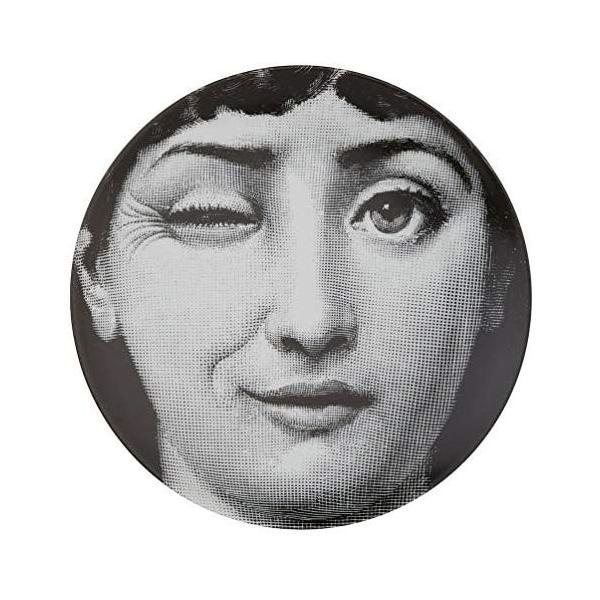 【商品名】Fornasetti [フォルナセッティ] Tema e Variazioni ウォールプレート 壁掛け 飾り皿 イタリア製 130  【カテゴリー】ホーム・キッチン:インテリア