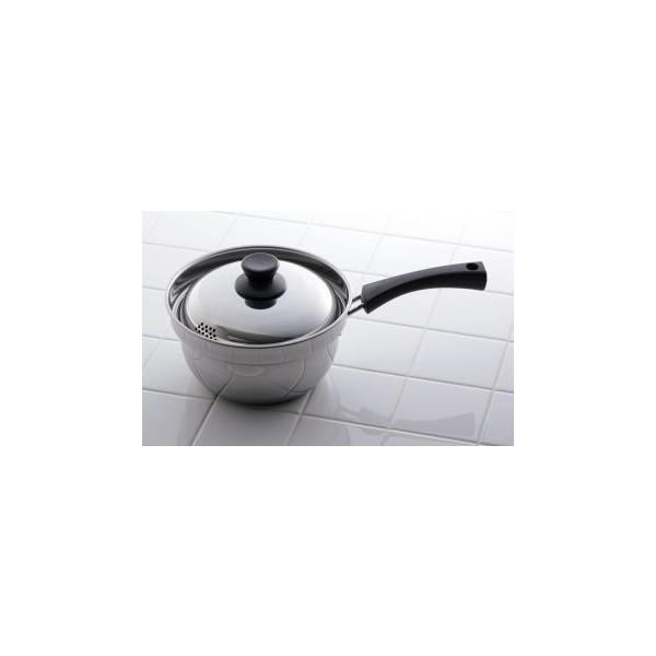 丸みのある底と高さのあるフチで、ふきこぼれをツーブロック！Point１　沸騰したお湯がスムーズに対流するように、本体の底の丸みを大きくしました。このお湯の流れが泡を潰すので、泡の発生をブロックします。Point２　沸騰時に発生する泡が蒸発す...