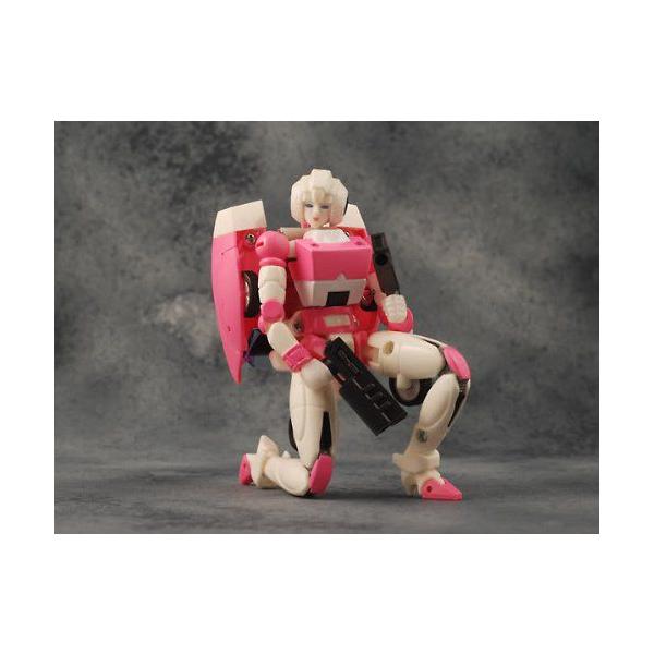 【商品名】トランスフォーマー NEW ARCEE アニメーション G1 MGT-01 ARCEE female ロボット フィギュア【カテゴリー】おもちゃ:トランスフォーマー(フィギュア)